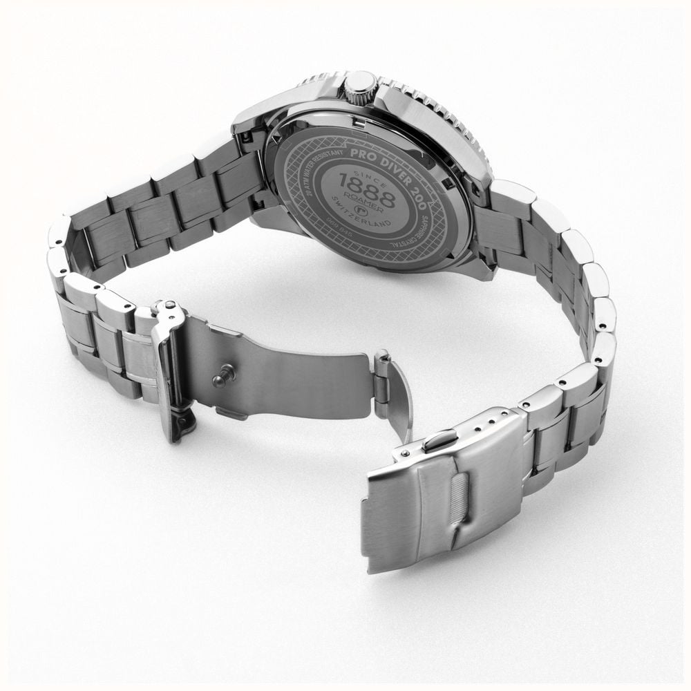 Roamer Pro Diver 200 Power-Battery (43mm) Green Dial / Stainless Steel Bracelet 969845 41 75 20 ...