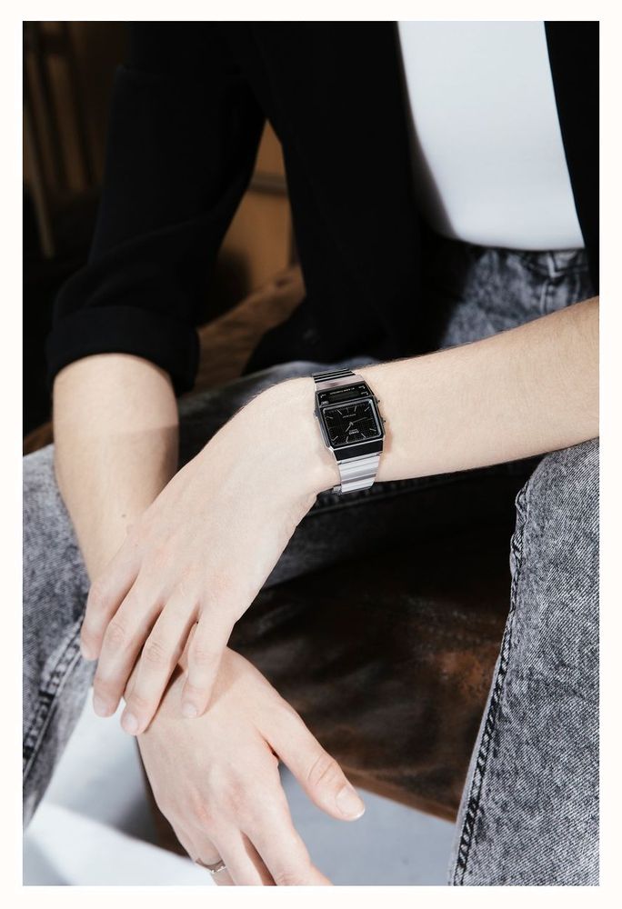 Casio Vintage Dual-Display (32.1mm) Black Dial / Stainless Steel AQ-800E-1AEF - First Class Watches™