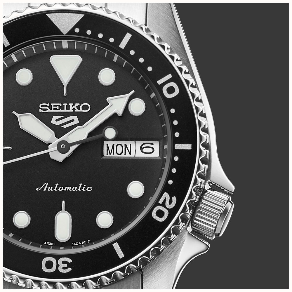 Seiko 5 Sports SKX Automatic ‘Midi’ (38mm) Black Dial / SRPK29K1 ...