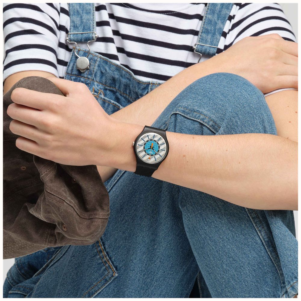 Swatch GOOD TO GORP (41mm) Silver & Blue Dial / Black Silicone Strap ...