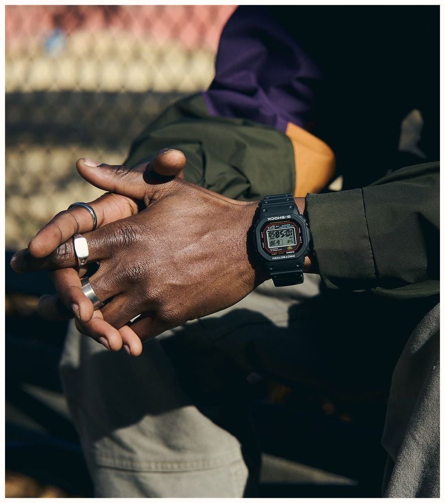 Casio G-Shock Iconic Alarm Chrono Illuminator (42.8mm) Digital Dial ...