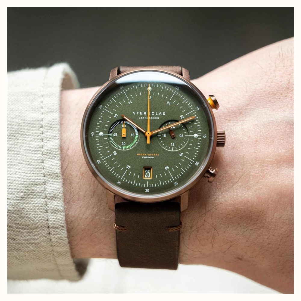 STERNGLAS Hamburg Mecha-Quartz Chronograph (42mm) Dark Green Dial ...