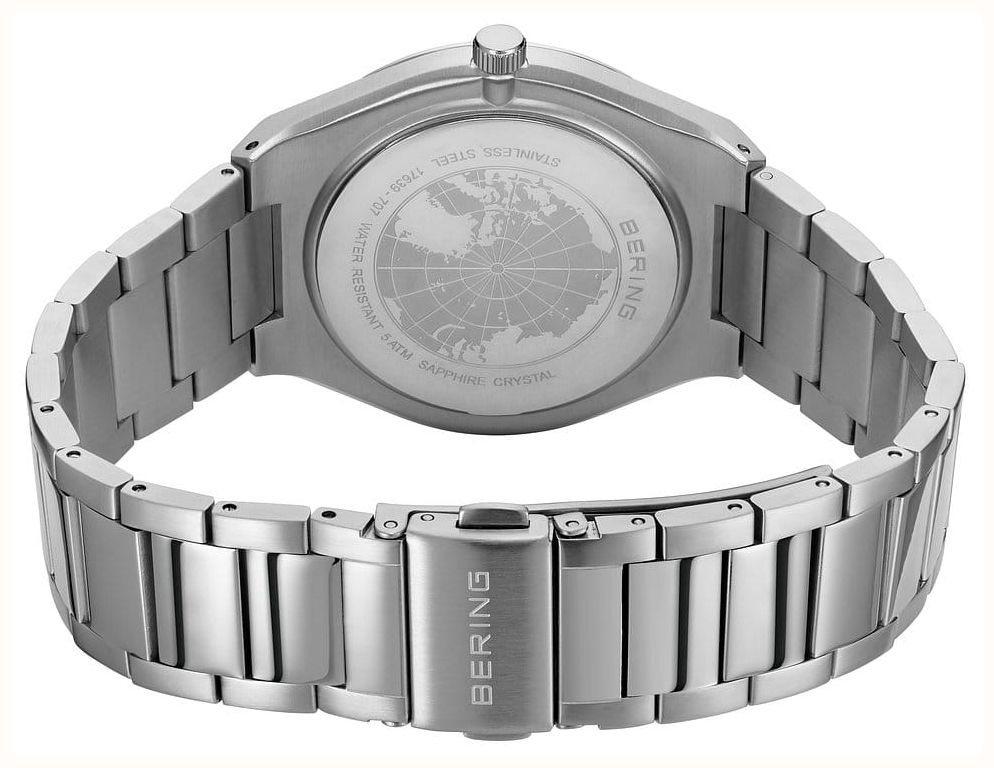 Bering Men's Classic (39mm) Blue Dial / Stainless Steel Bracelet 17639 ...