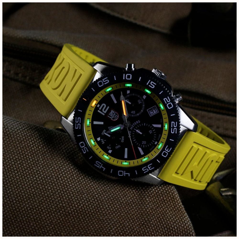 Luminox Pacific Diver Chronograph (44mm) Yellow Black Dial / Yellow And ...