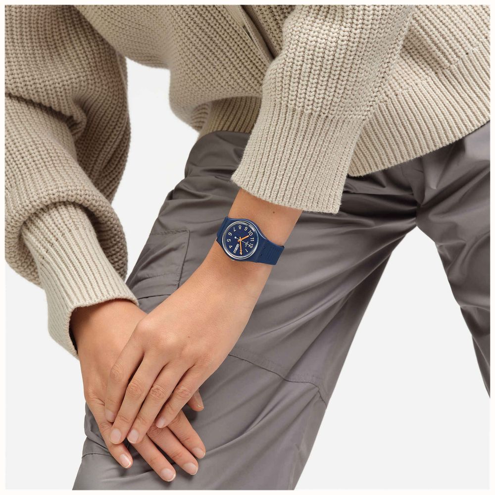 Swatch TRENDY LINES AT NIGHT (34mm) Blue Dial / Blue Silicone Strap ...