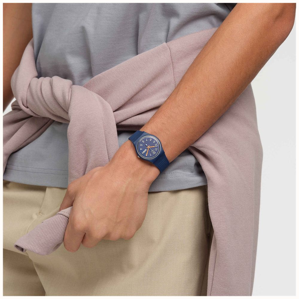 Swatch TRENDY LINES AT NIGHT (34mm) Blue Dial / Blue Silicone Strap ...