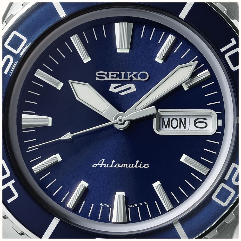 Seiko 5 Sports SKX Bluetone Redux (42.5mm) Blue Dial / Stainless Steel ...