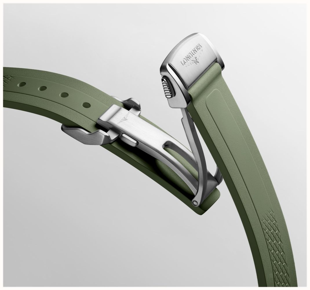 LONGINES Conquest Automatic (34mm) Green Dial / Green Rubber Strap ...