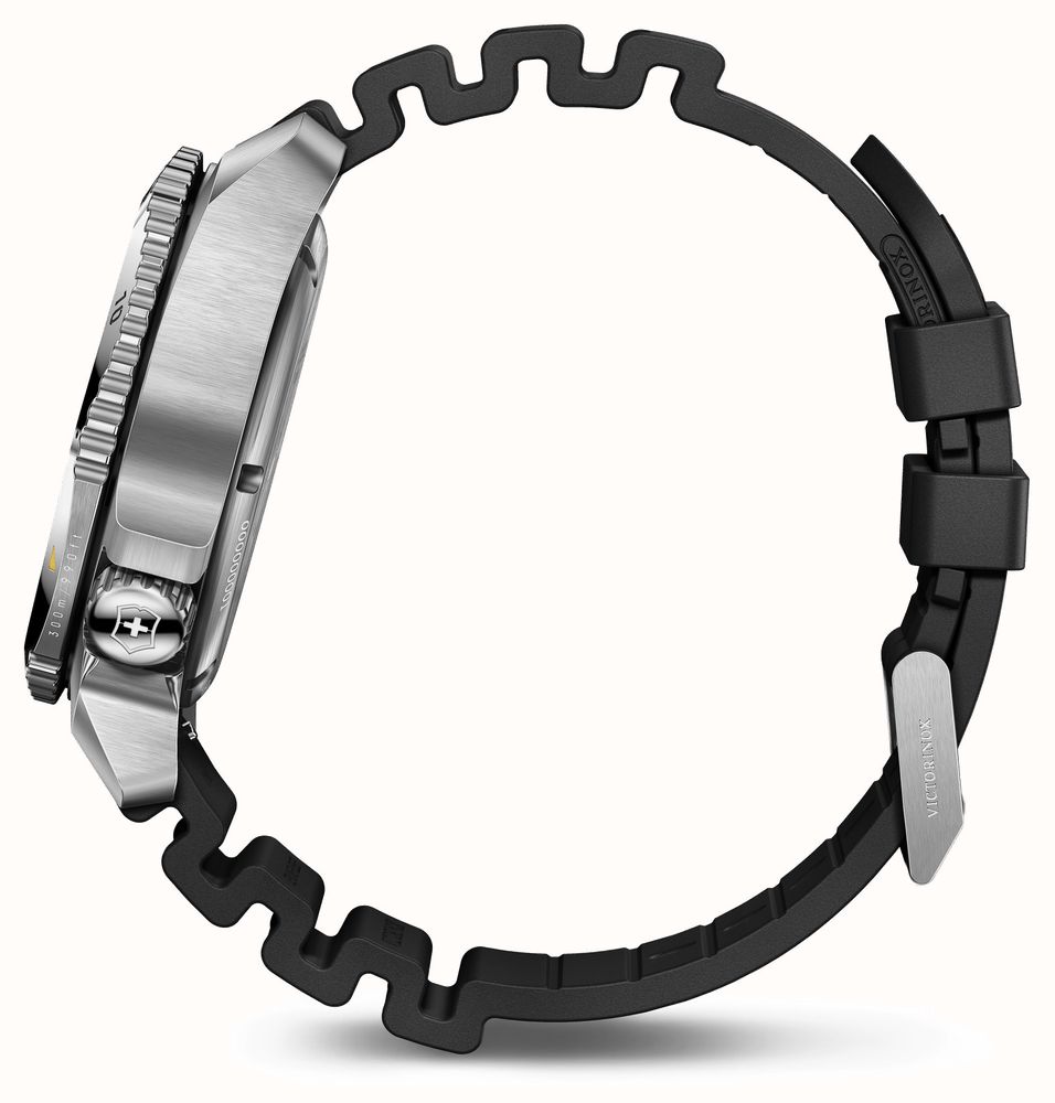 Victorinox Dive Pro Automatic (43mm) Black Dial / Black Rubber Strap ...